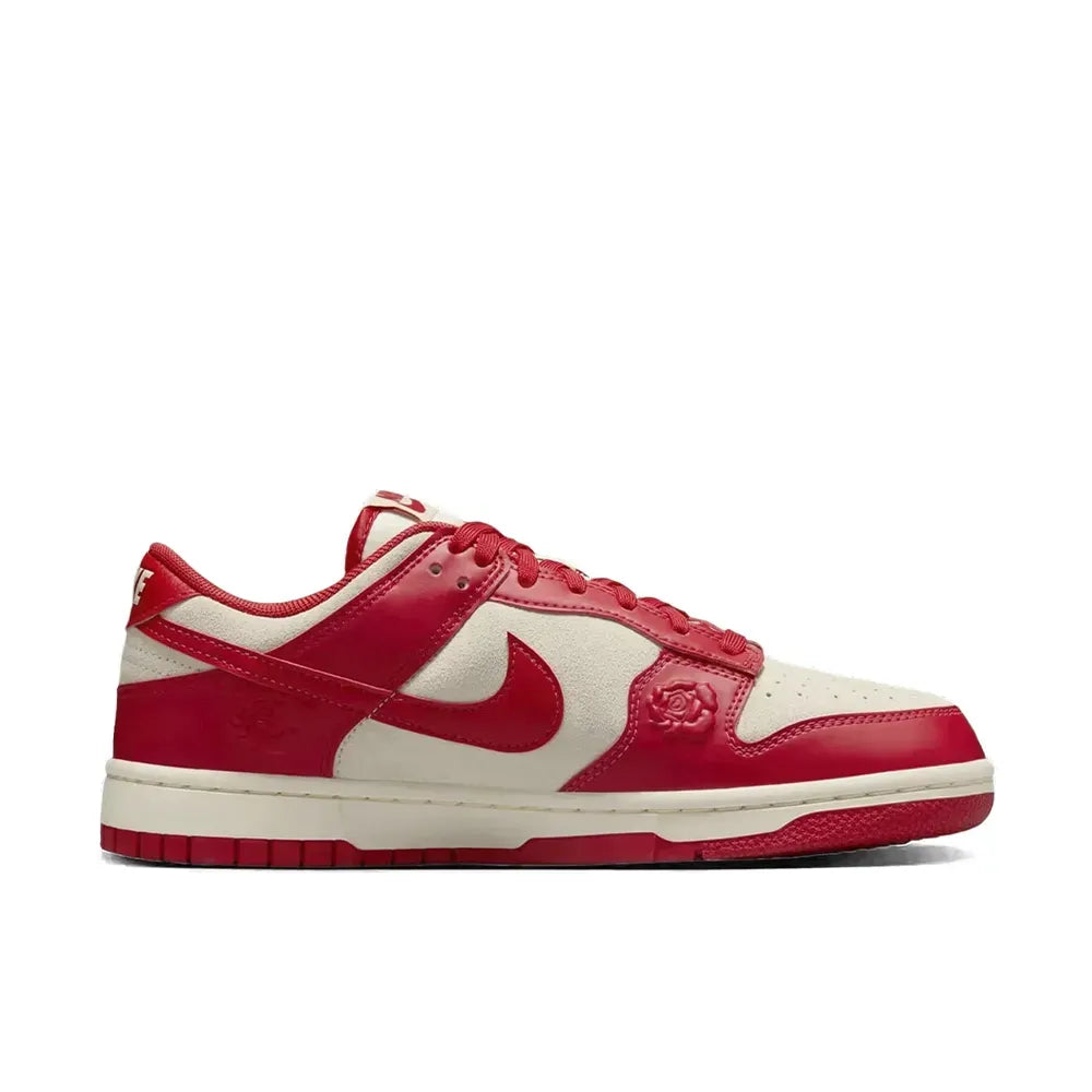 Nike Dunk Low "Red Roses"